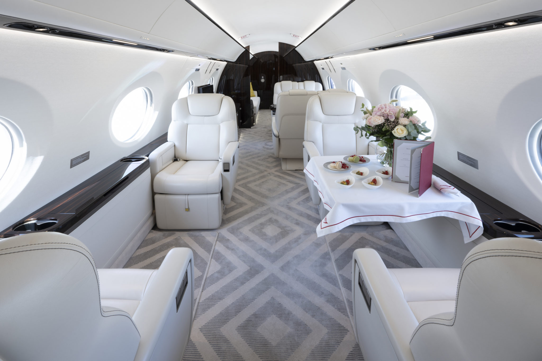 Gulfstream 500 - 9H-NATE - SPARFELL